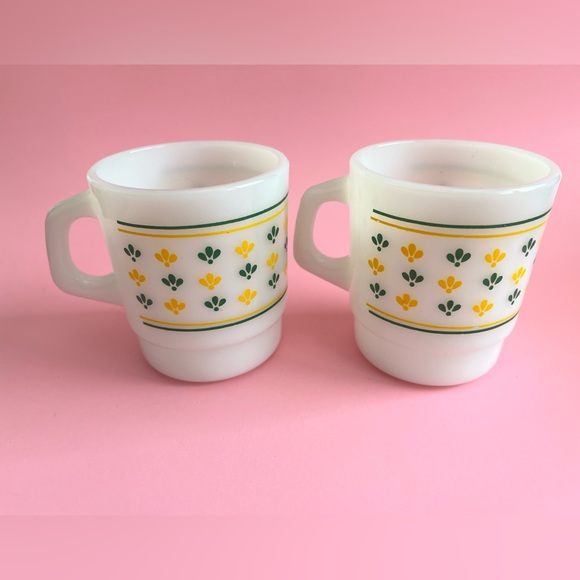 Dining | Set Of 2 Termocrisa Milk Glass Mugs Made In Mexico Very Good ...